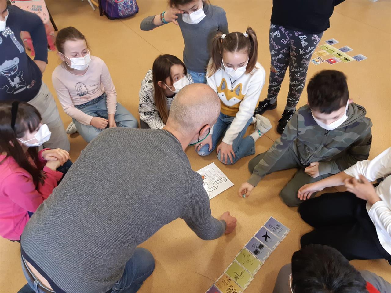 MoviMenti: rotte migranti in un mazzo di carte - News Prima